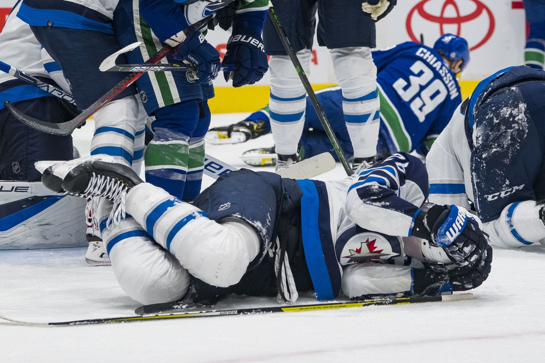 NHL: Jets captain Blake Wheeler out weeks with injury