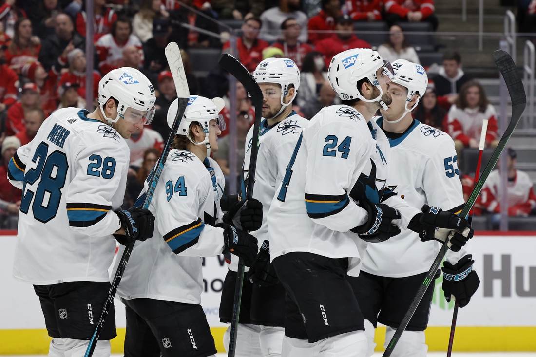 NHL: Sharks eye bounce back vs. struggling Sabres