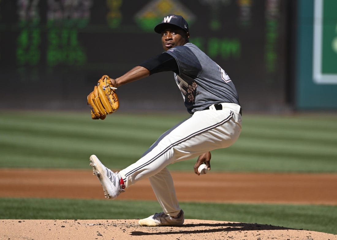 MLB: Rhys Hoskins' RBI single lifts Phillies over Nationals