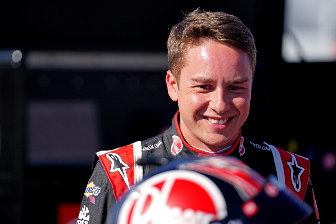 NAS: Weekend Preview: Bristol Motor Speedway