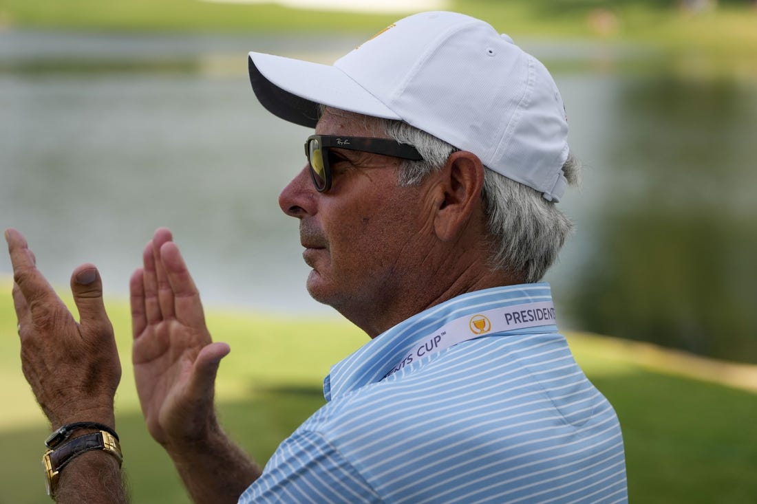 CHAMP: Fred Couples fires 60 to win SAS Championship
