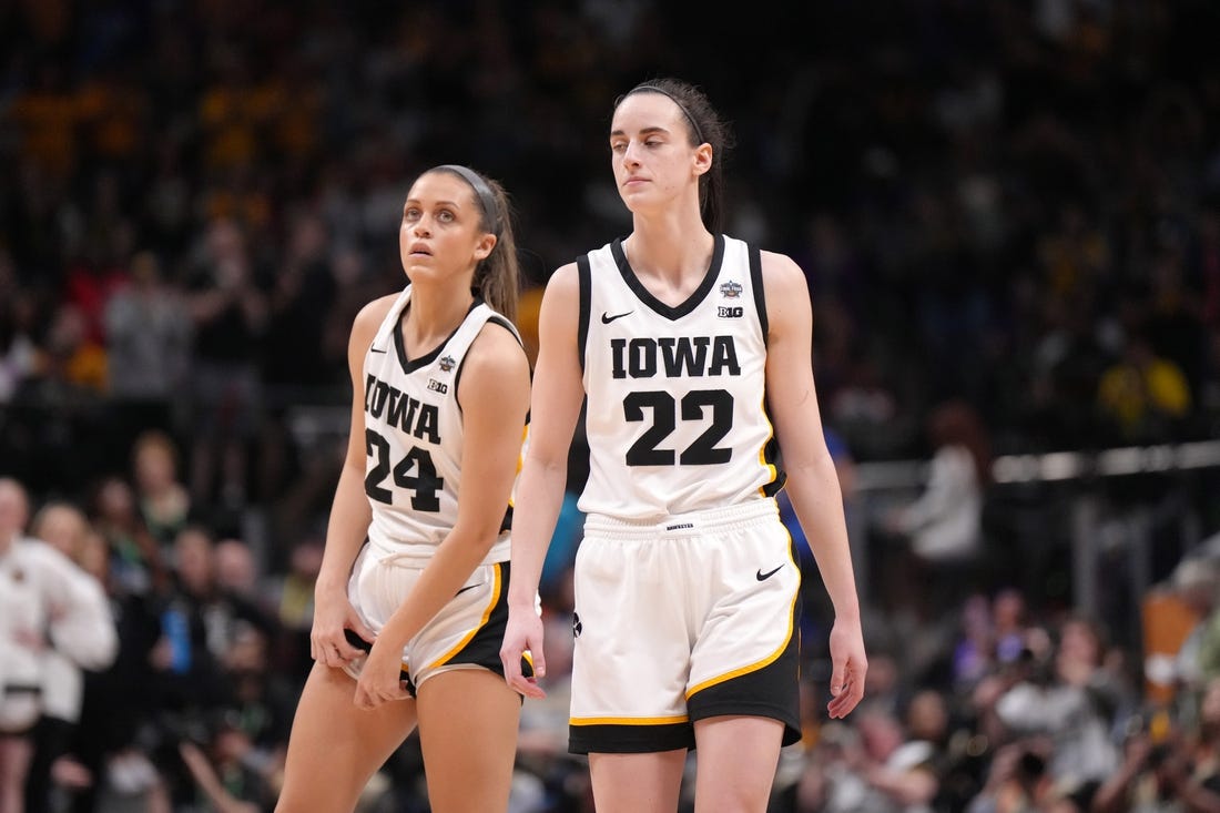 WNCAAB: Iowa standout Caitlin Clark wins Wooden Award