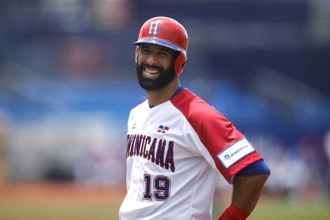 MLB: Jose Bautista signing contract to retire with Blue Jays