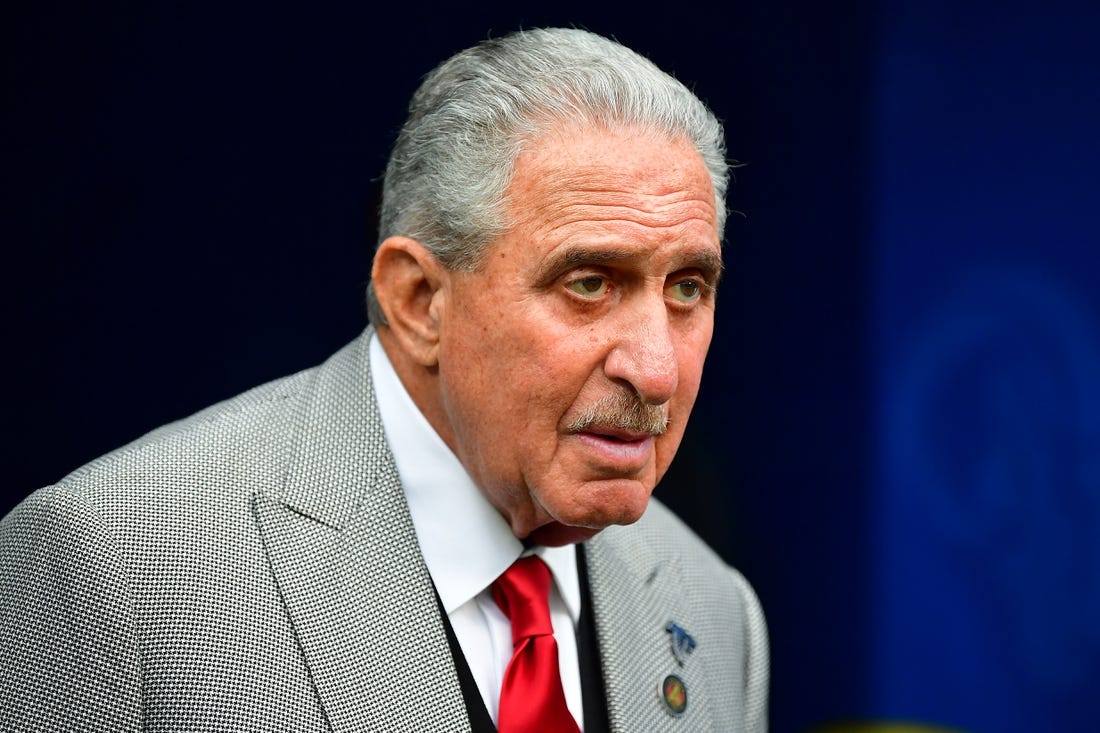 PGA: Falcons owner Arthur Blank joins Tiger's golf circuit