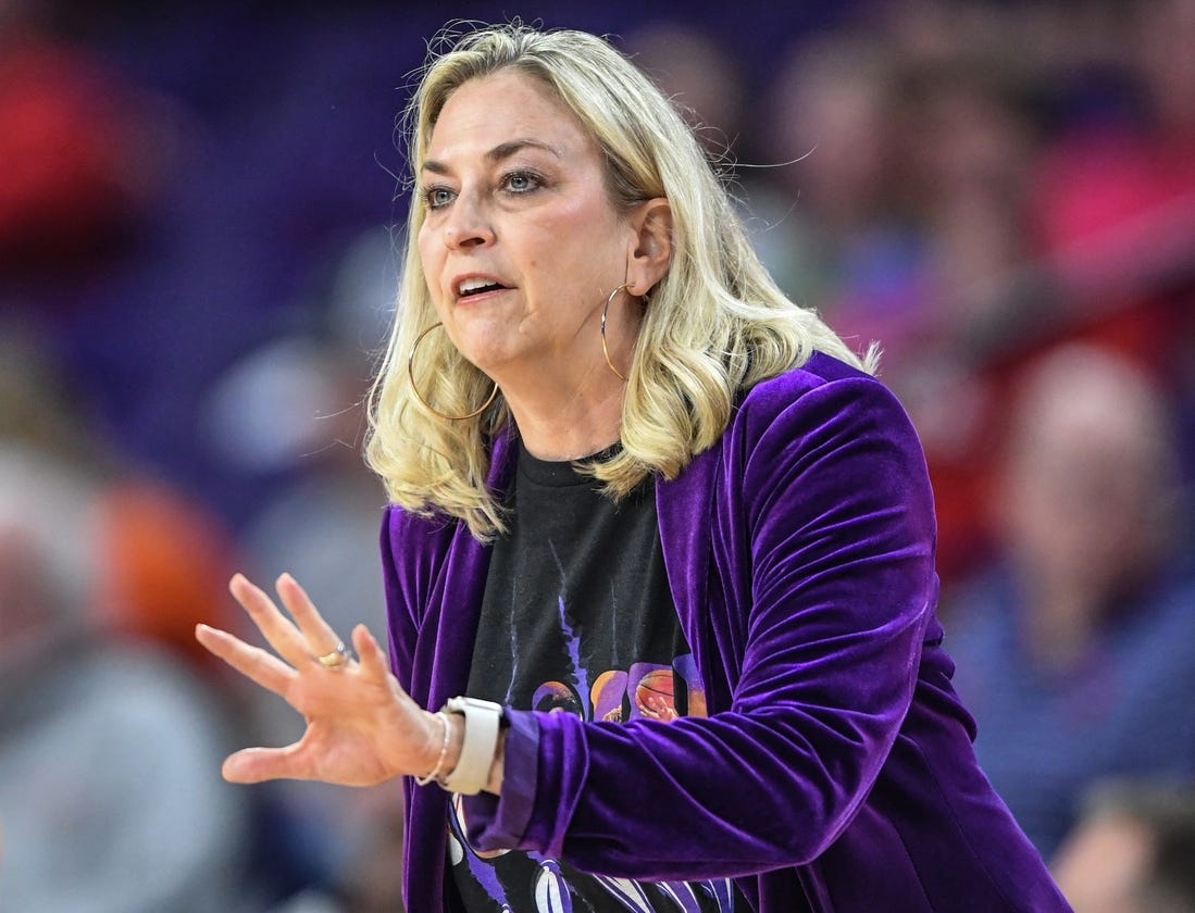 WNCAAB: Clemson fires coach Amanda Butler after six seasons
