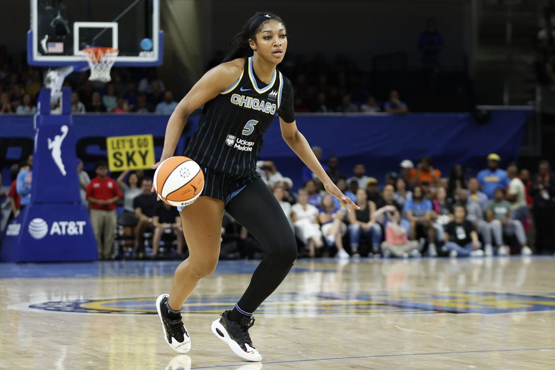 WNBA: Chennedy Carter, Sky pull away for win over Dream