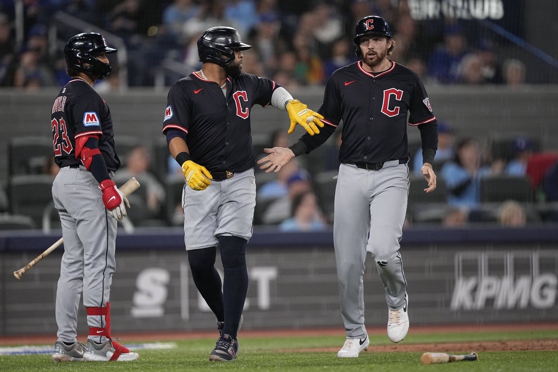 MLB: Gabriel Arias, Guardians stave off Blue Jays