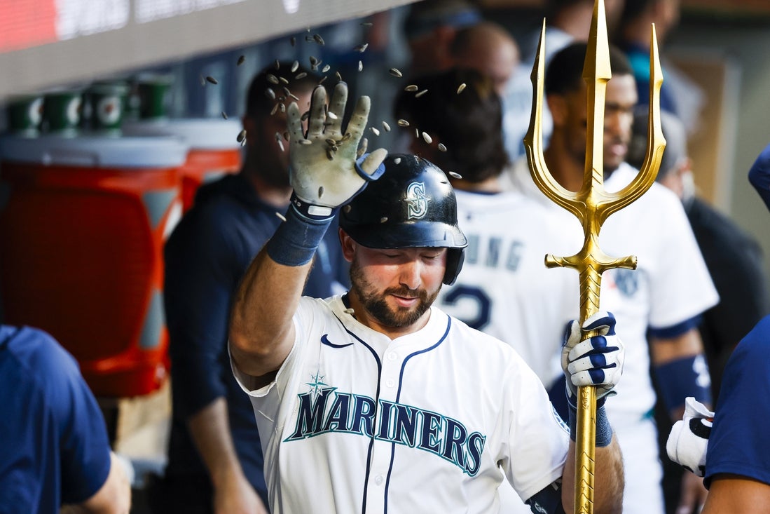 MLB: Mariners' Cal Raleigh set to return vs. Royals after rare day off
