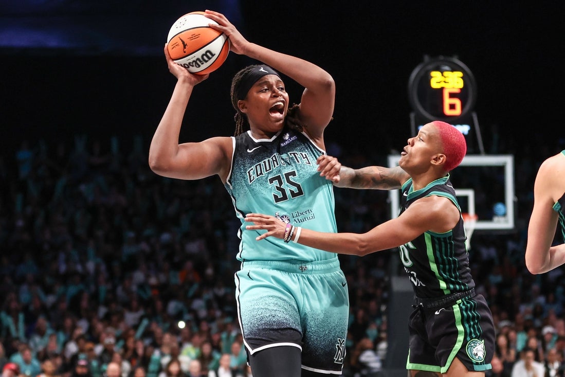 WNBA: Sabrina Ionescu's late 3-pointer seals Liberty's victory over Lynx