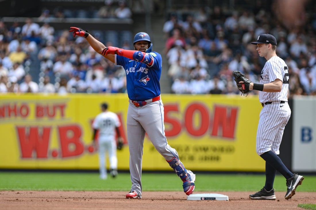 MLB: Yankees hold on to beat Blue Jays following rain delay