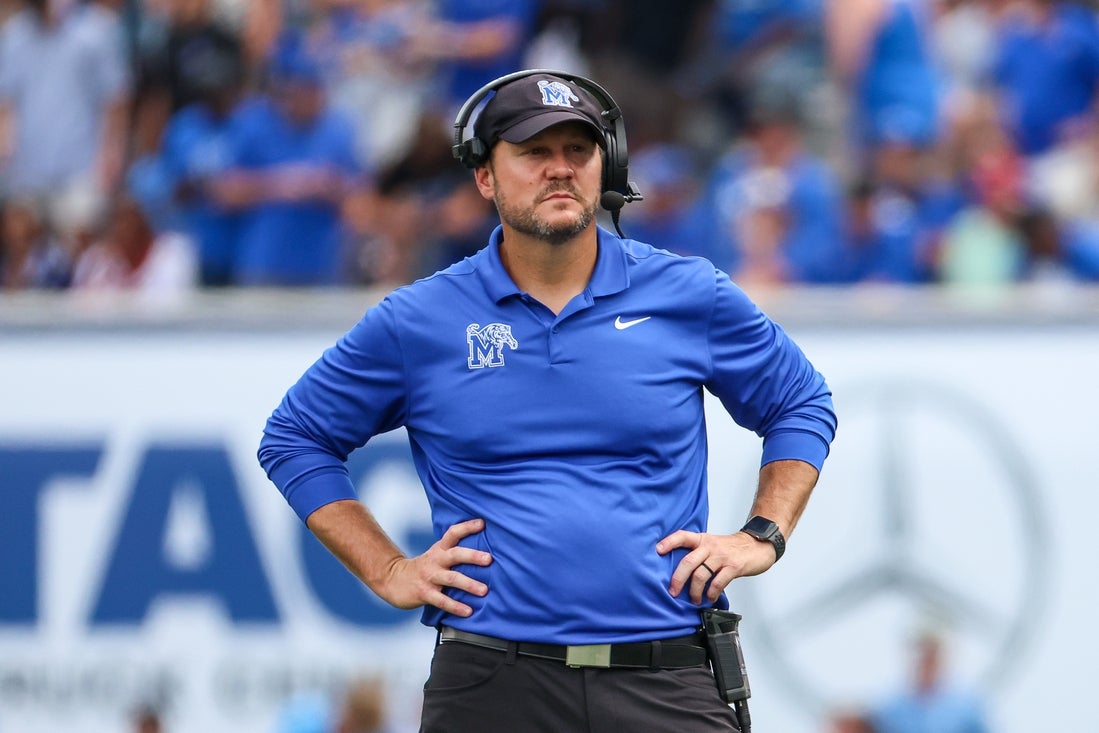 NCAAF: UAB stuns No. 22 Memphis in Alex Mortensen’s coaching debut